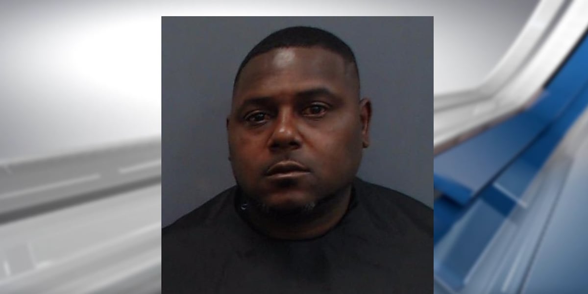 Longview police arrest man suspected of robbing Big Sandy game room Longview police arrest man suspected of robbing Big Sandy game room